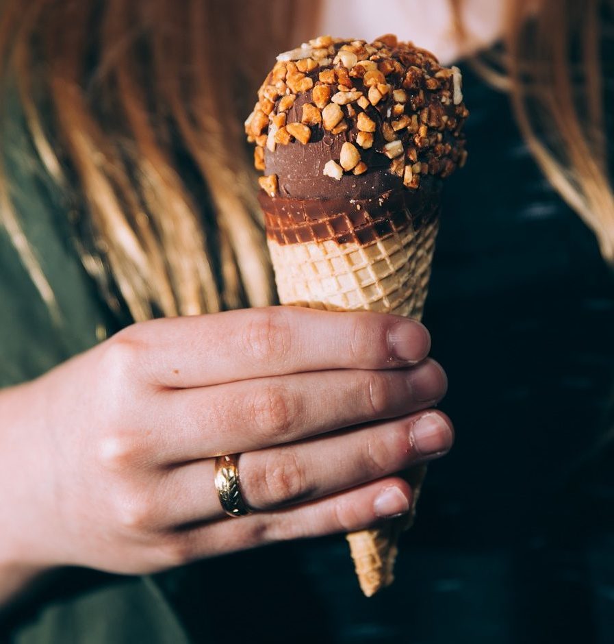 How to make Dairy-Free Magic Shell Ice Cream Topping - The Kitchen Wizard